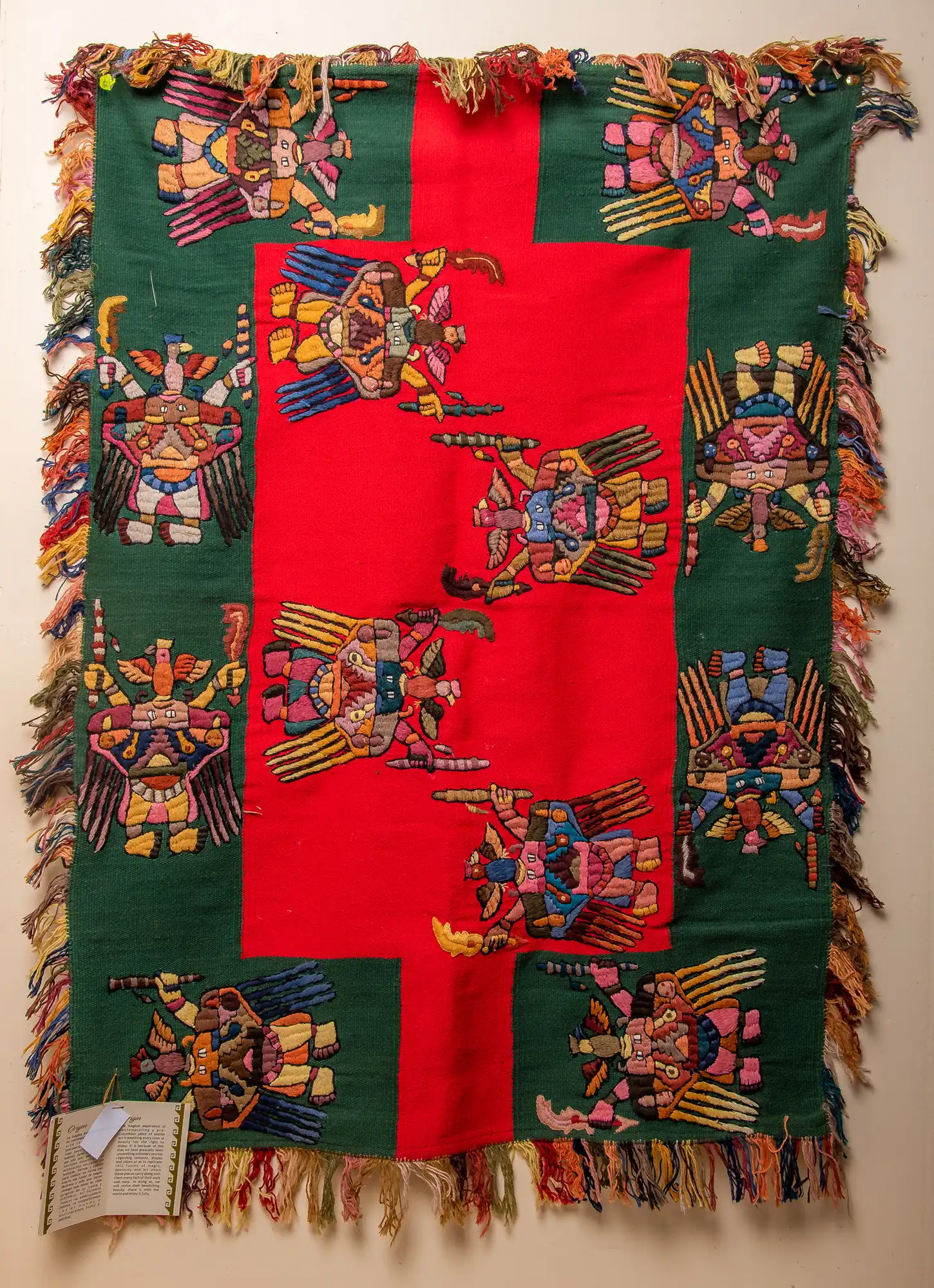 Ave Paracas - Museo Sulca Textiles